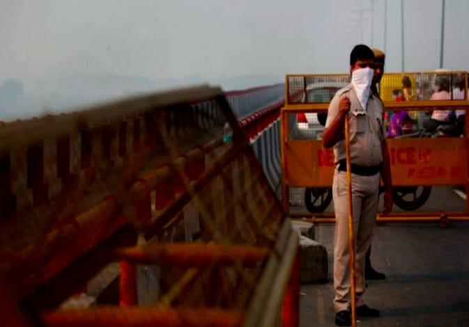 Delhi put on red alert over terror threat, 2 detained