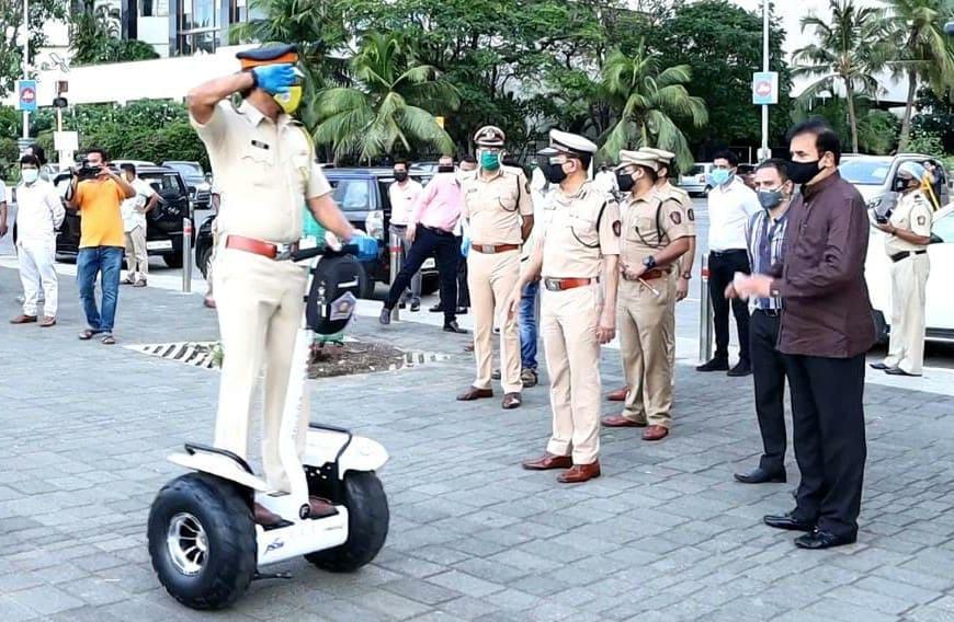 Police to patrol Mumbai's Marine Drive on segways amid COVID-19 ...