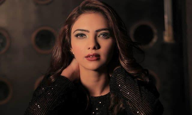 My hands were completely immobile: Pooja on shooting 'Kehne Ko...' with ...