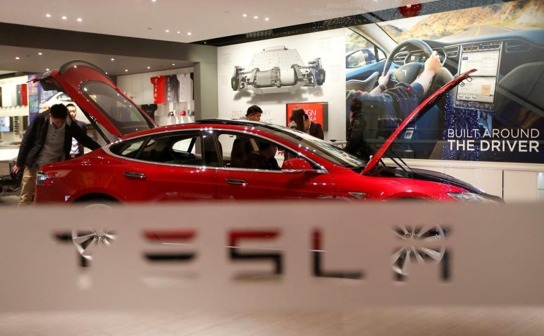 Tesla Model S battery cooling system being probed in US | Automobile ...