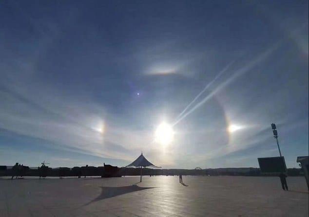 '3 suns' appear in the sky over China due to 'sun dog' phenomenon ...
