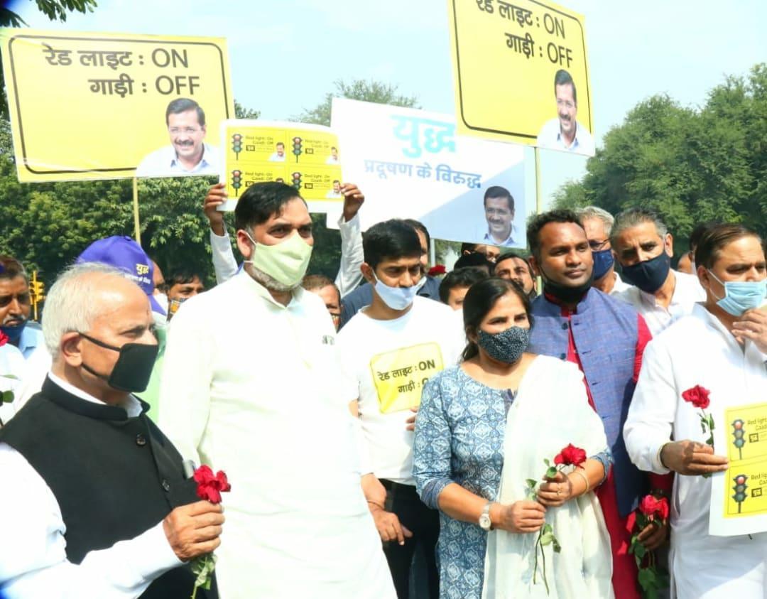 'Red Light On, Gaadi Off' campaign to be implemented in all Delhi ...
