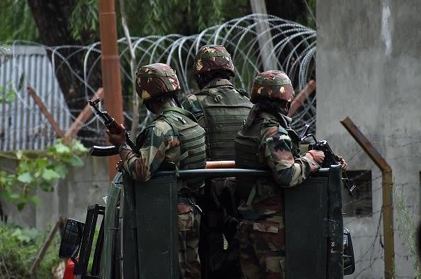 Defence Ministry signs contract for 10 lakh hand grenades for Army