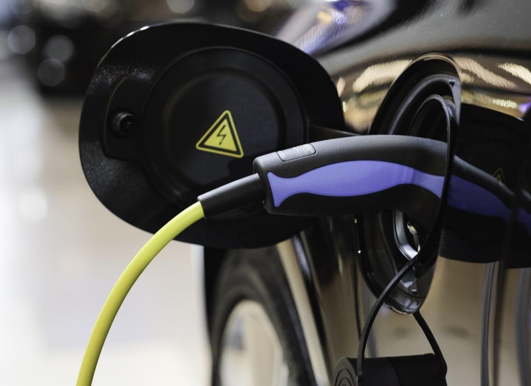 West Discom officials in MP's Indore to use e-vehicles from Jan ...