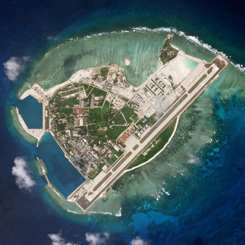 Chinese island bases in South China Sea vulnerable to attack: Report