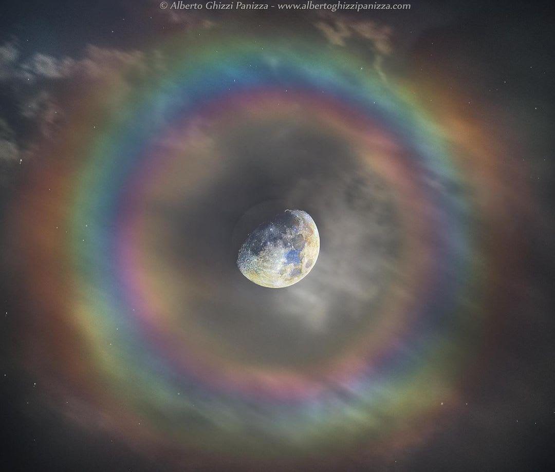 Pic showing celestial rainbow surrounding Moon shared online