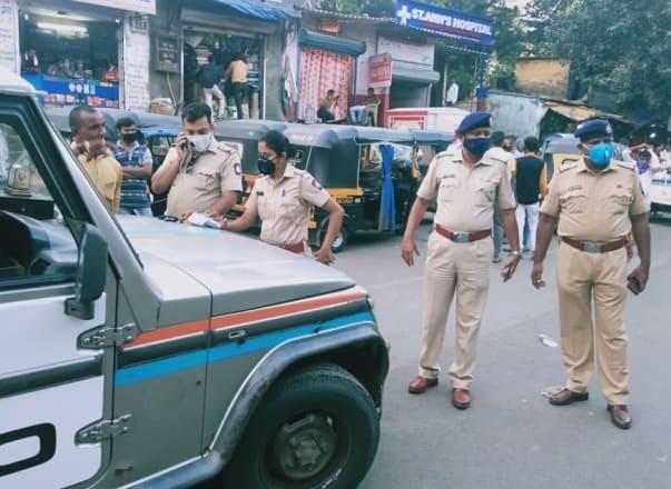 People fined as Pune Police, PMC differ on number of people allowed in ...