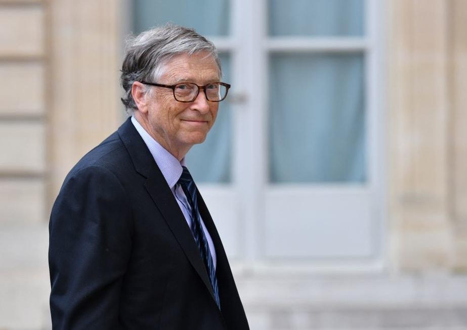 Bill Gates hosted nude pool parties during Microsoft's early days ...