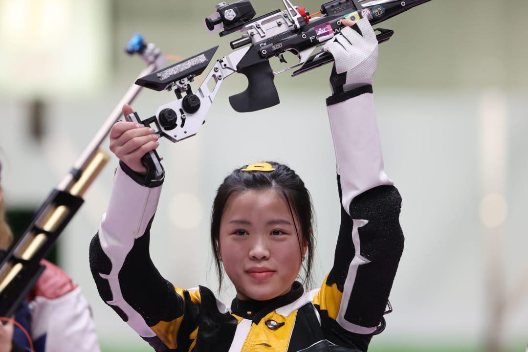 21-year-old Chinese shooter Qian Yang wins first gold medal of Tokyo ...