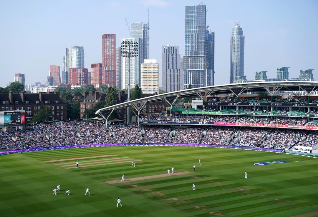 What are the highest successful run chases in Test cricket at The Oval?