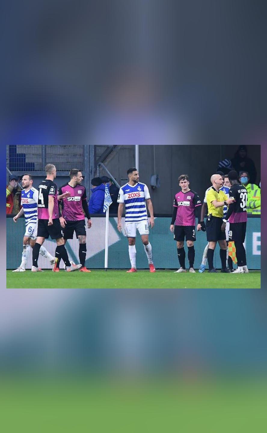 German Football Match Abandoned After Player Suffers Racist Abuse german-football-match-abandoned-after-player-suffers-racist-abuse