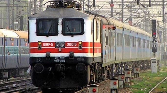 Howrah-bound express train derails in Goa; all on board safe | National ...