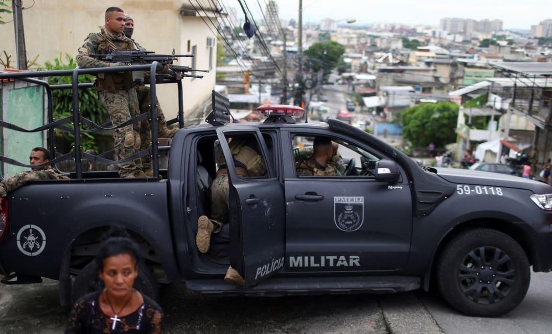 At least 8 people killed in police raid in Rio de Janeiro favela ...