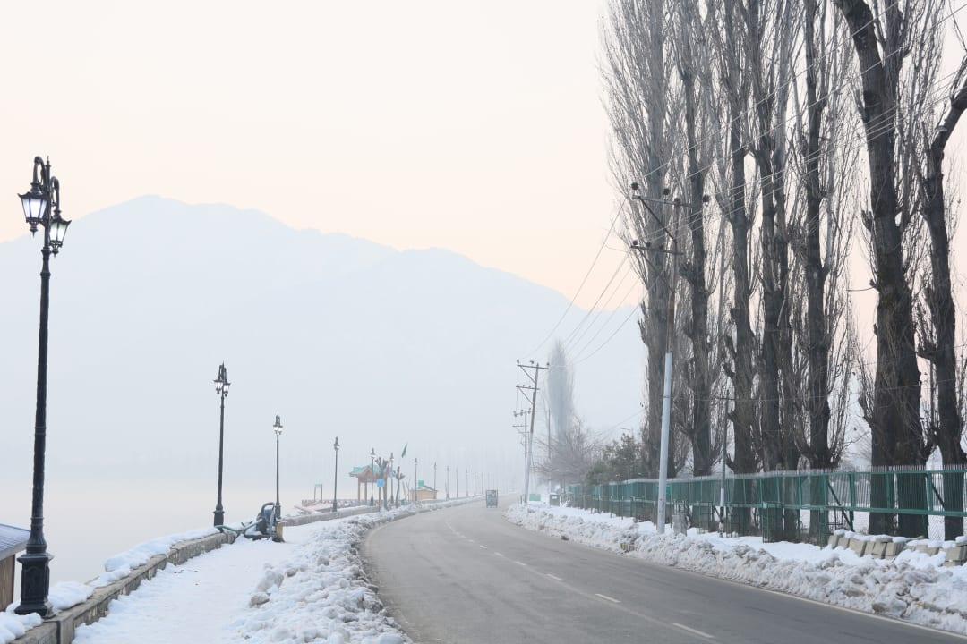 Snow control room set up in Srinagar to monitor snowfall levels ...