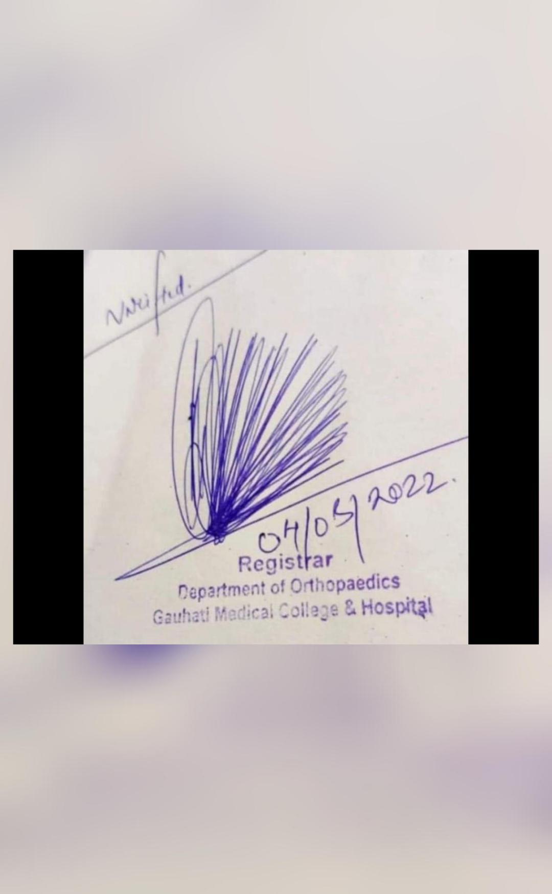 Pic of govt official's signature goes viral; people say 'how will banks ...