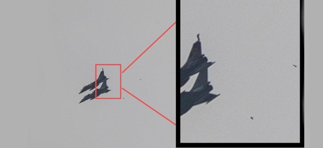 2 Rafale fighter jets collide mid-air during airshow in France; video ...