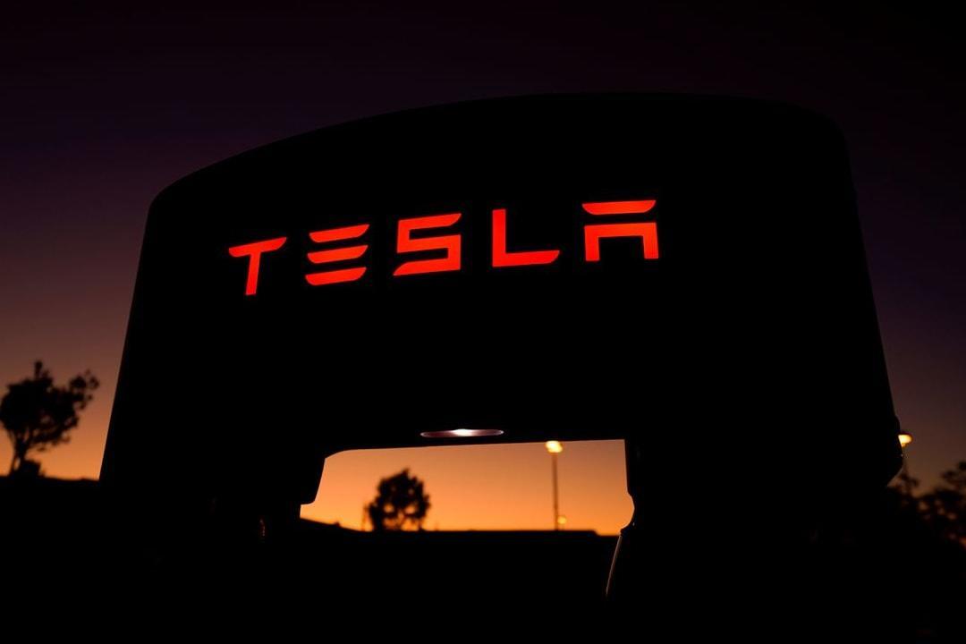 Tesla fires both its LGBTQ+ head & diversity lead in US: Report ...