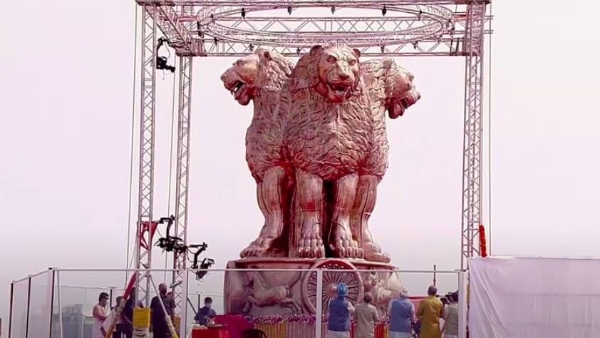 Video of PM unveiling National Emblem statue atop new Parliament ...