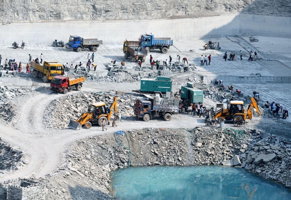 115 arrested for illegal mining in Rajasthan | National News | Inshorts