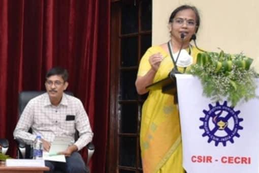 N Kalaiselvi becomes first woman DG of CSIR | National News | Inshorts