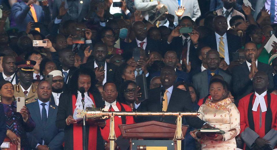 William Ruto sworn in as Kenya's 5th President | World News | Inshorts