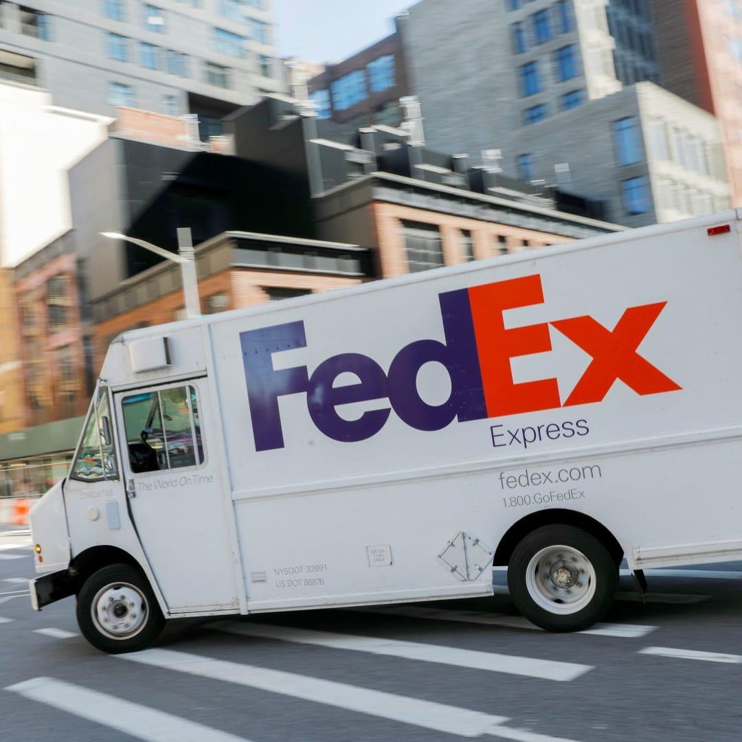 FedEx shares post biggest 1-day drop in over 40 years, wiping out $11 ...