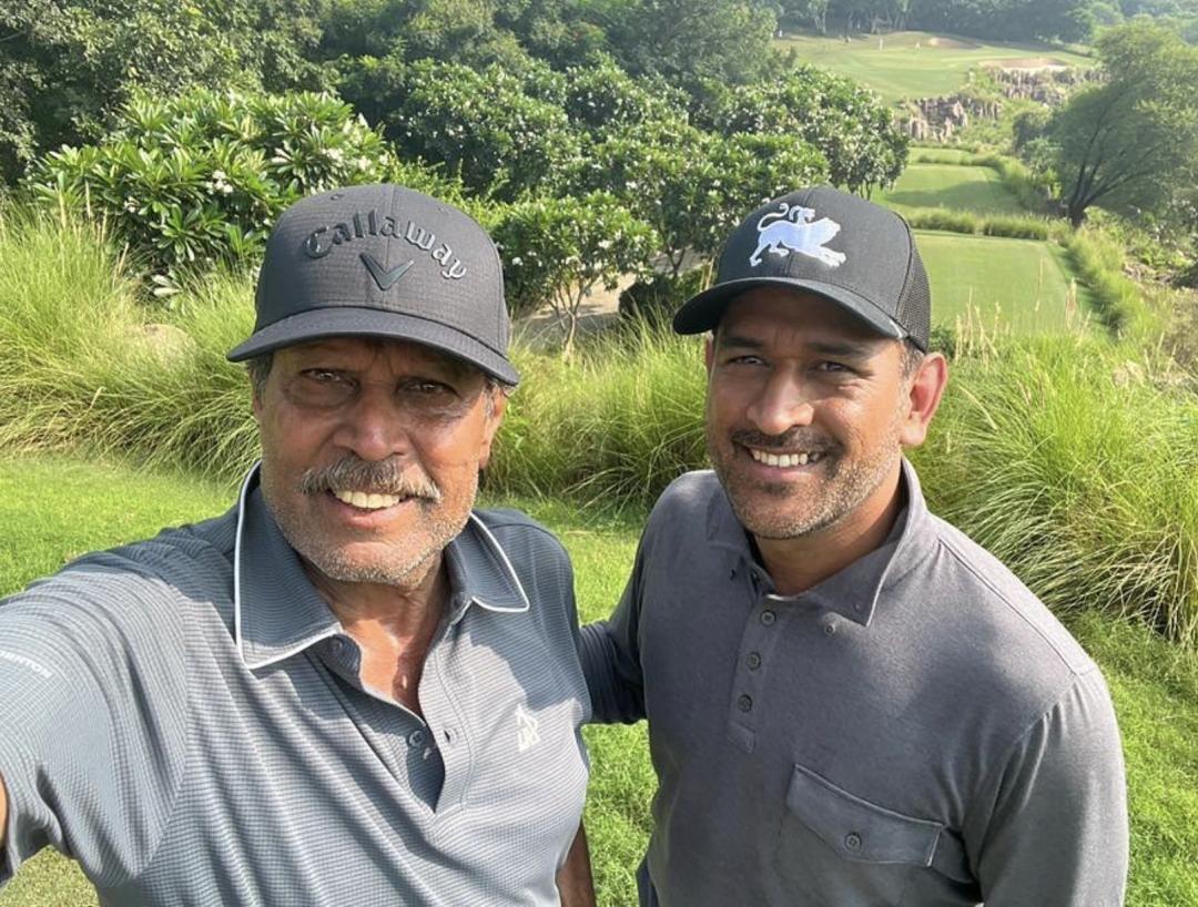 India's World Cup-winning captains Kapil Dev and MS Dhoni play golf ...