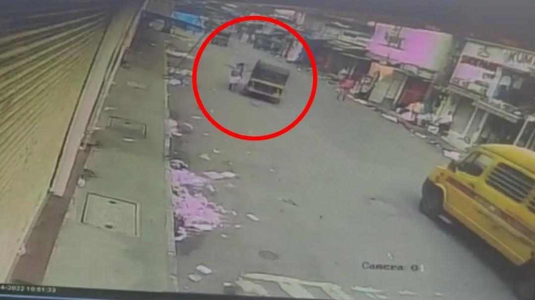 Woman molested by auto driver, dragged with vehicle in Maha; incident ...