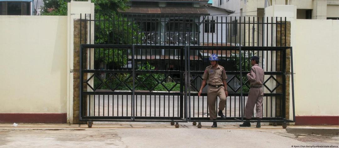 8 killed, 18 injured in blasts at prison in Myanmar | World News | Inshorts