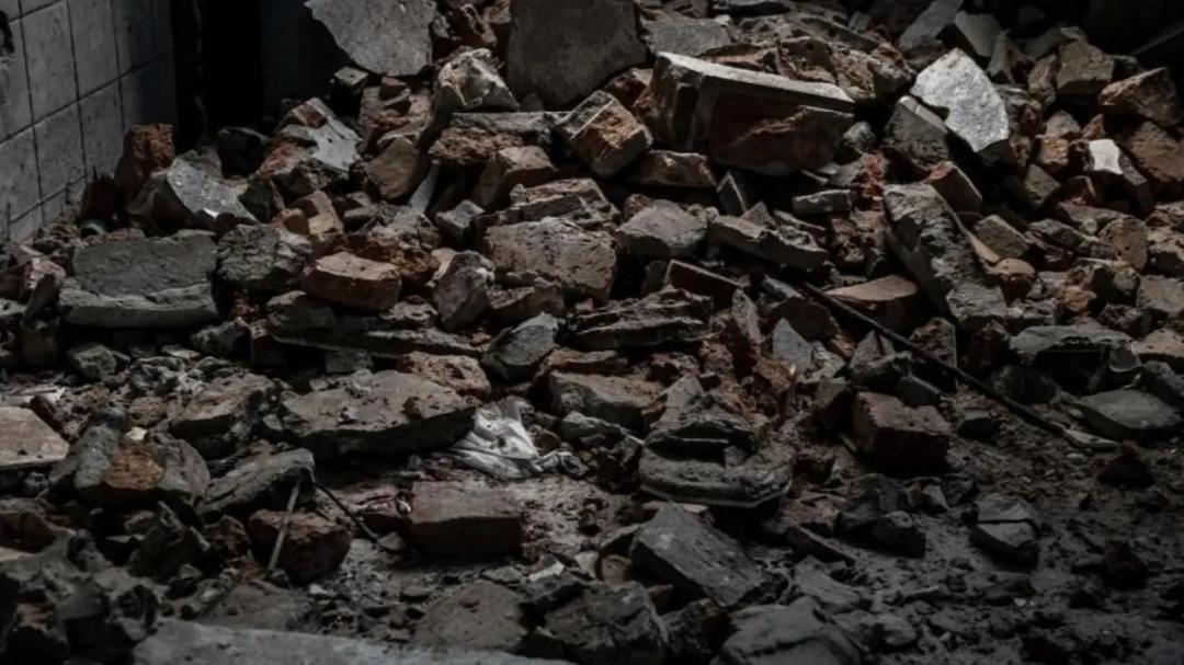 Residential building collapses in Mumbai's Borivali; no injuries ... Residential building collapses in Mumbai's Borivali; no injuries ...