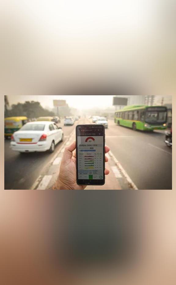 Delhi govt bans construction work, blames UP diesel buses for pollution