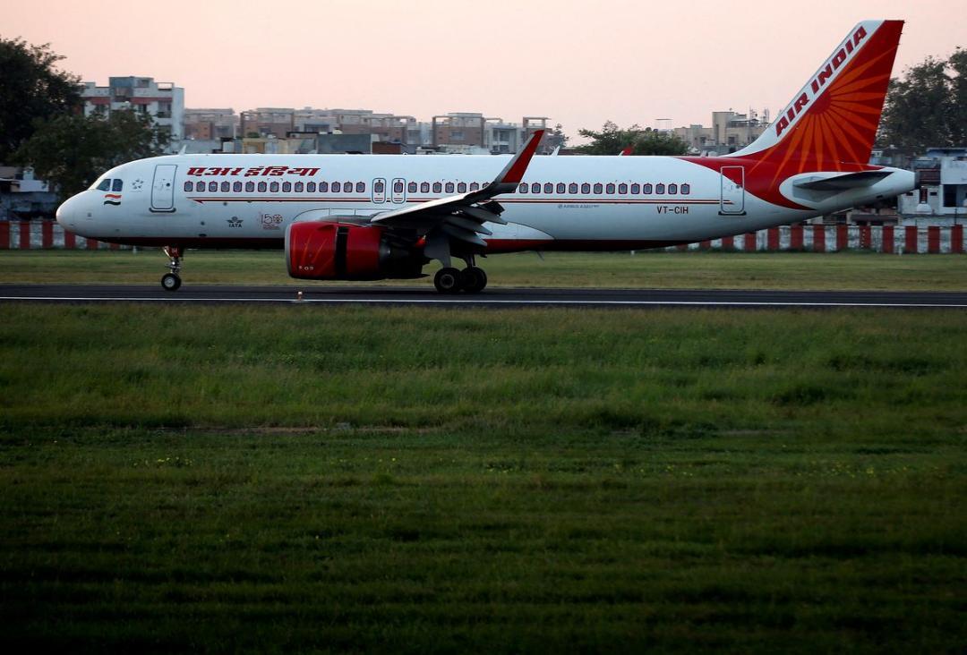 Air India Plans To Hire Around 100 Expat Pilots For Wide body Planes Air India Plans To Hire Around 100 Expat Pilots For Wide body Planes