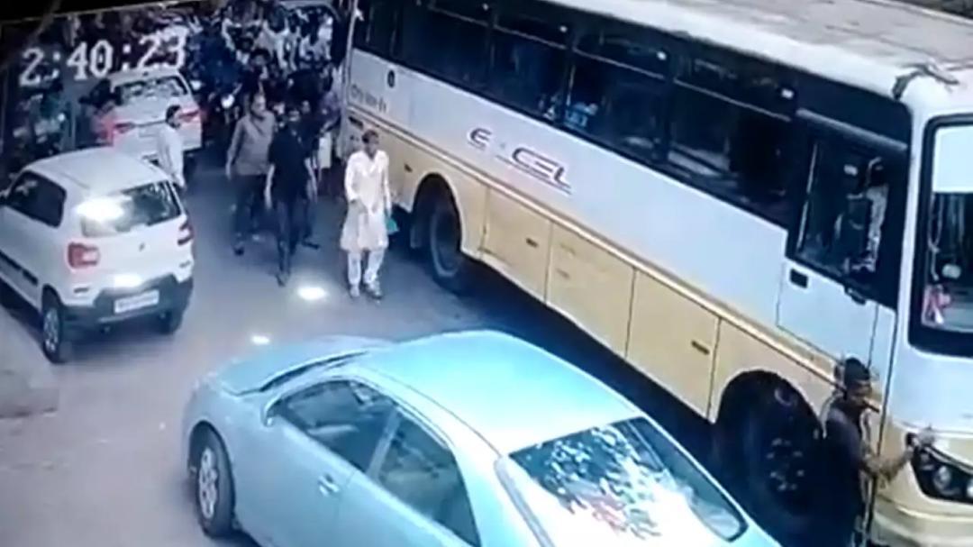 Man run over by bus escapes unhurt in Mumbai, video surfaces