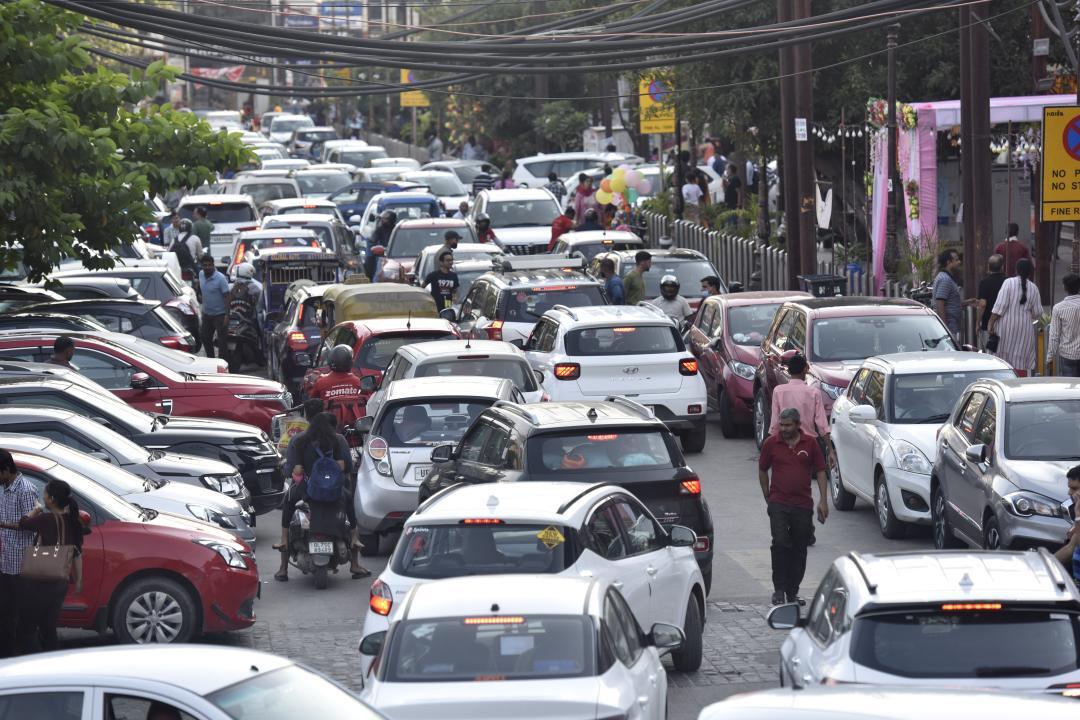 Noida authority to introduce app-based parking assistance system