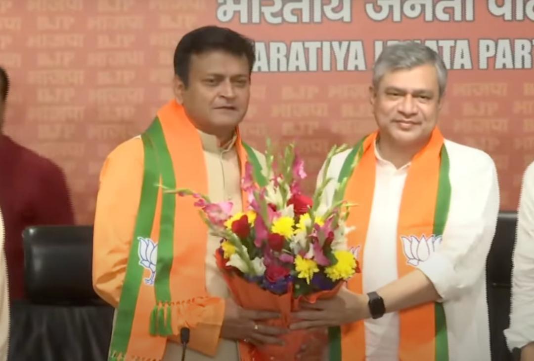 Former JD(U) leader Ajay Alok joins BJP