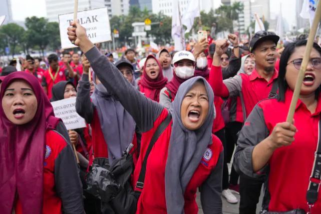 Pics show protests held by workers around the world on May Day | World ...