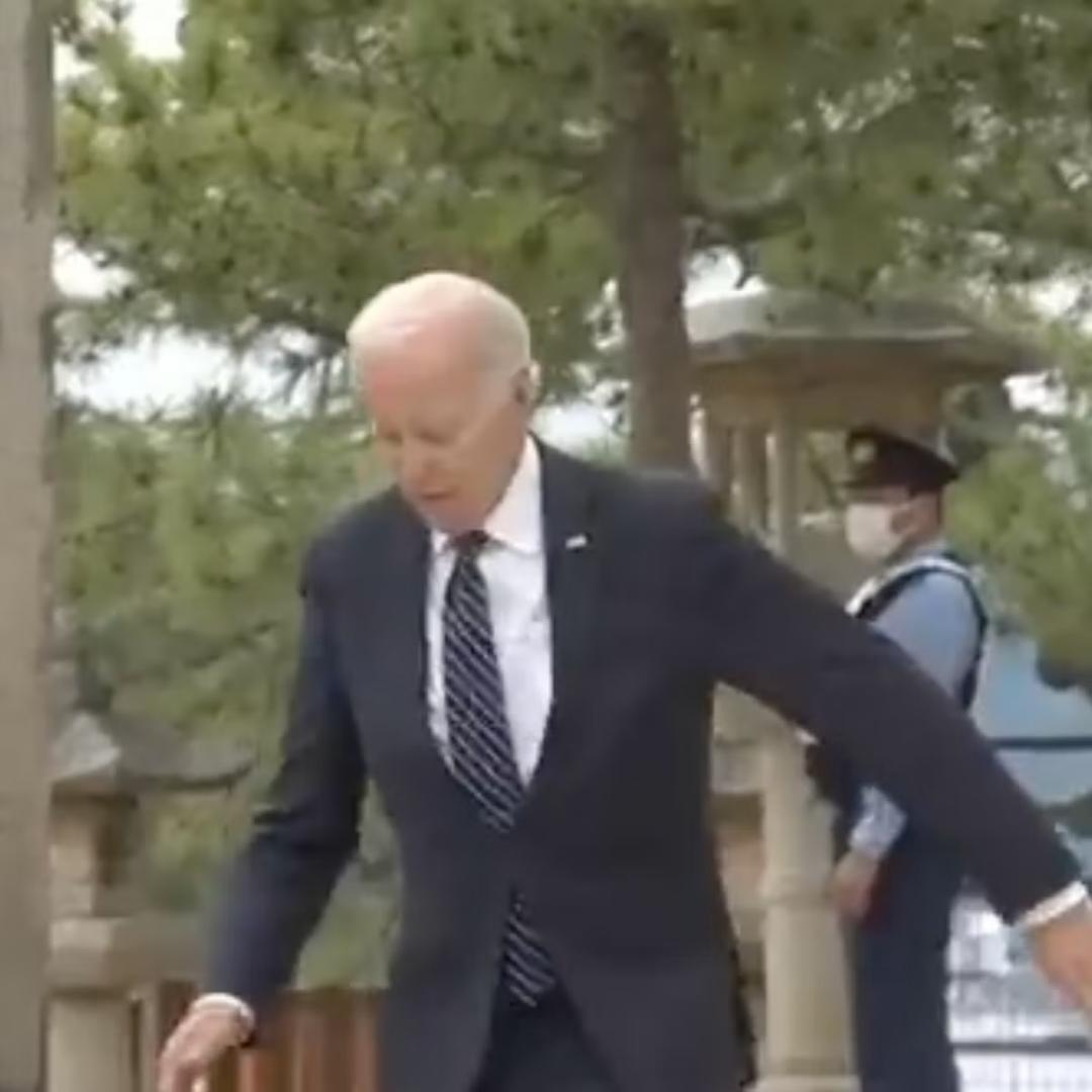 Biden stumbles while walking down stairs in Japan; video surfaces