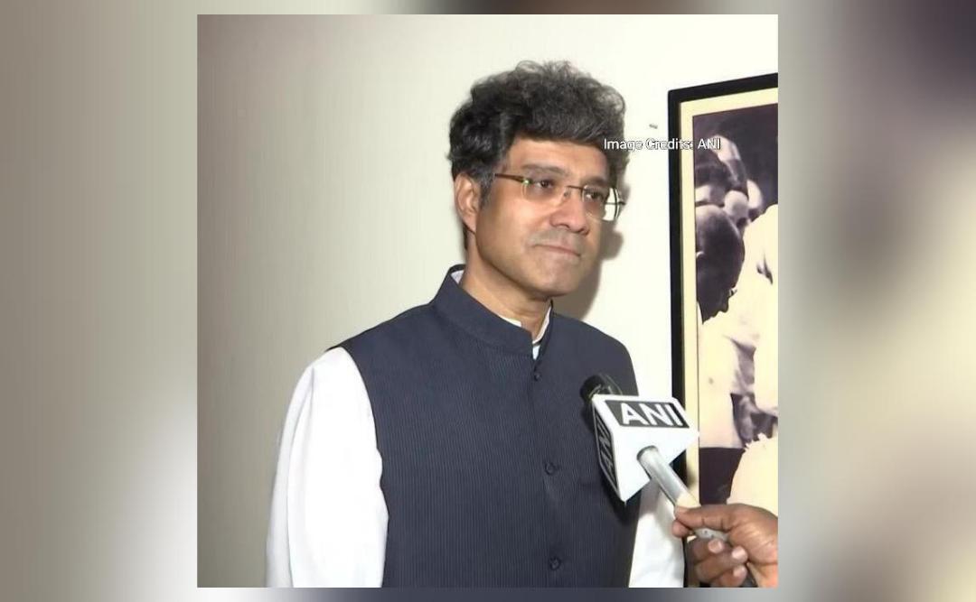 Congress should tender apology: BJP's CR Kesavan on 'Sengol' row ...