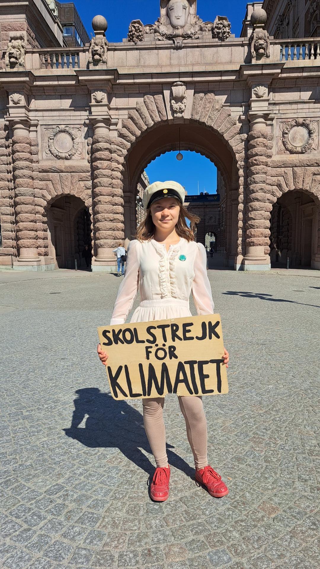 Climate activist Greta Thunberg holds her final school strike | World ...