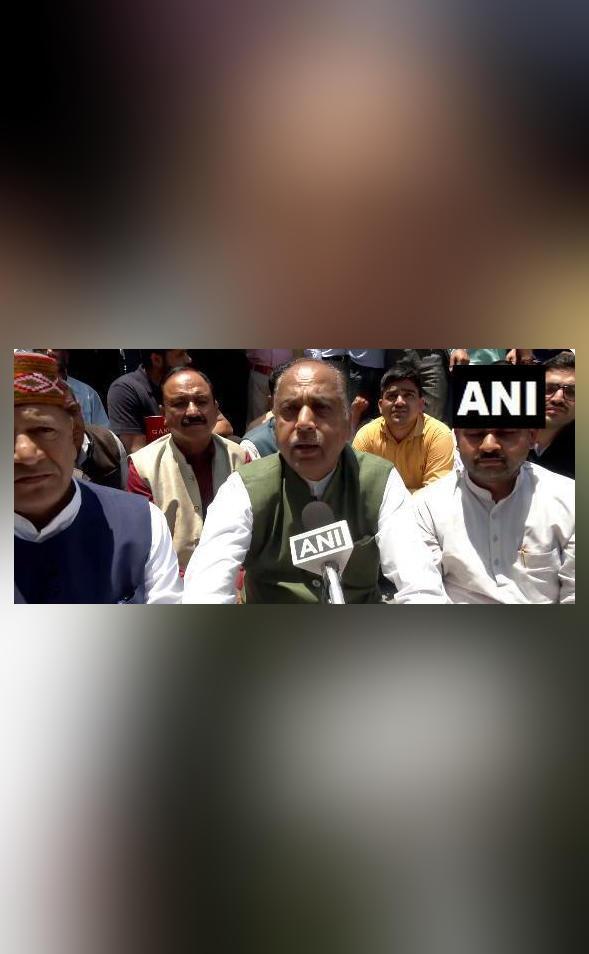 Ex-CM Jai Ram sits on dharna after Chamba man killed & chopped into pieces