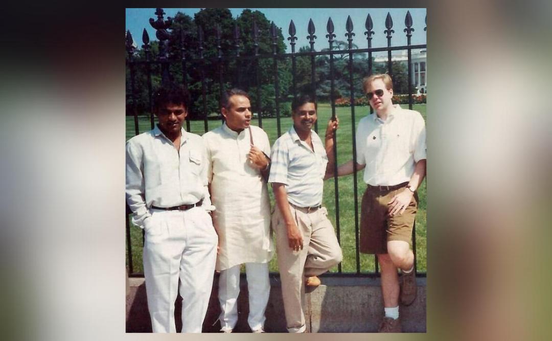 Pic shows PM Modi visiting White House as a common man 30 years ago