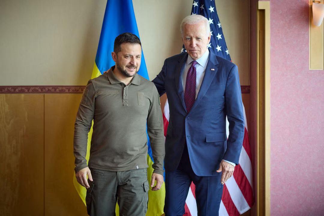 Biden could end war in 5 minutes by ceding territories: Zelenskyy