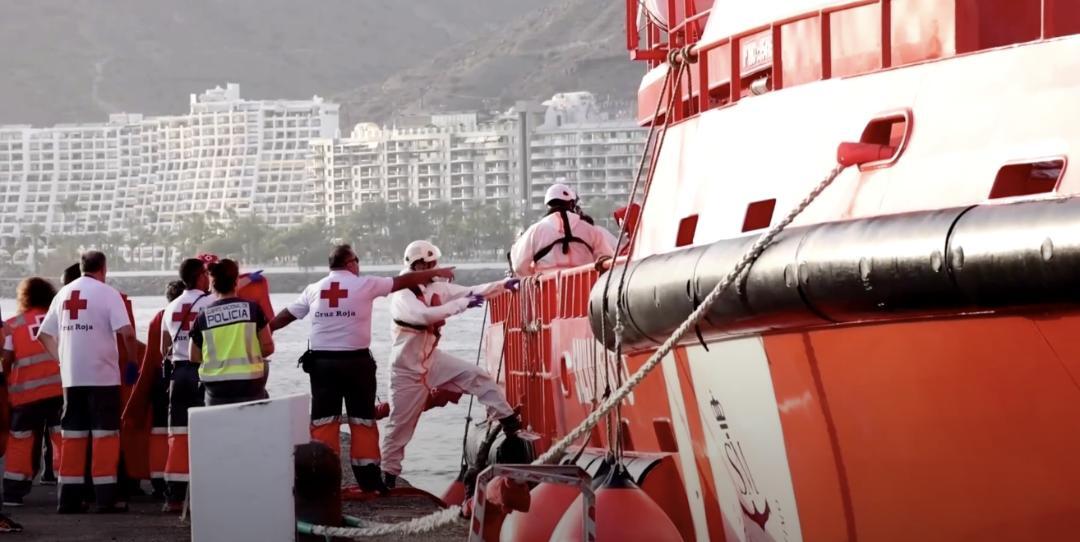 Spain rescues 86 migrants amid search for 300 people lost at sea