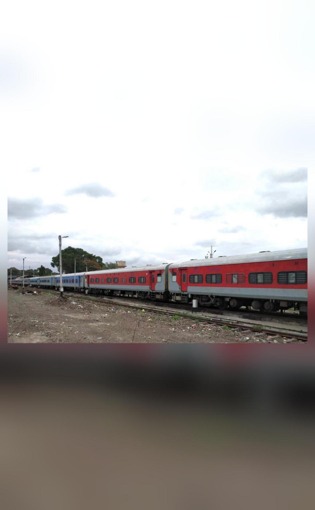 Pics showing first look of 'Flying Rani' train's new rake released