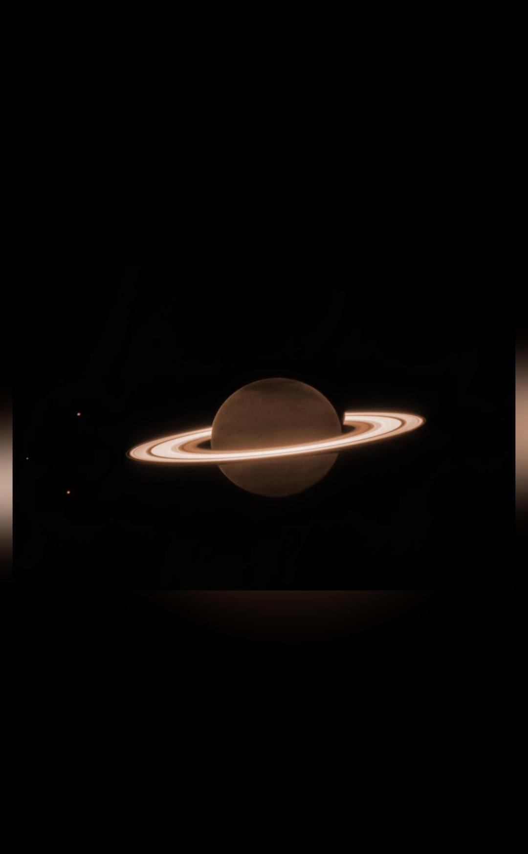 Pic of Saturn with bright rings released by NASA | Science News | Inshorts