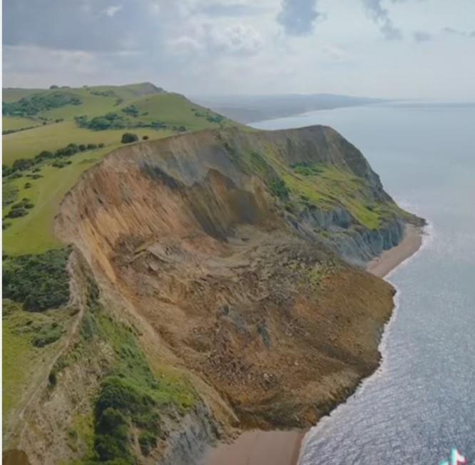 Beach buried as cliff collapses on Jurassic Coast, video surfaces