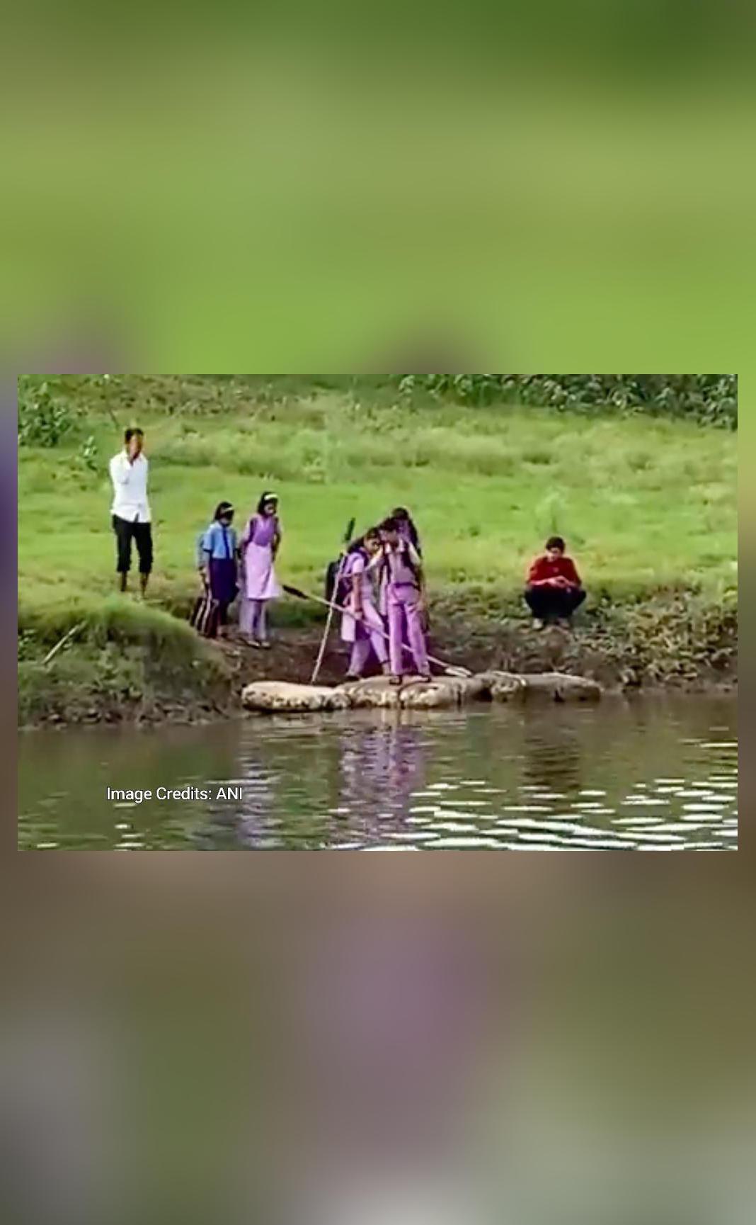 Video shows students rowing thermocol raft to cross river in Maha