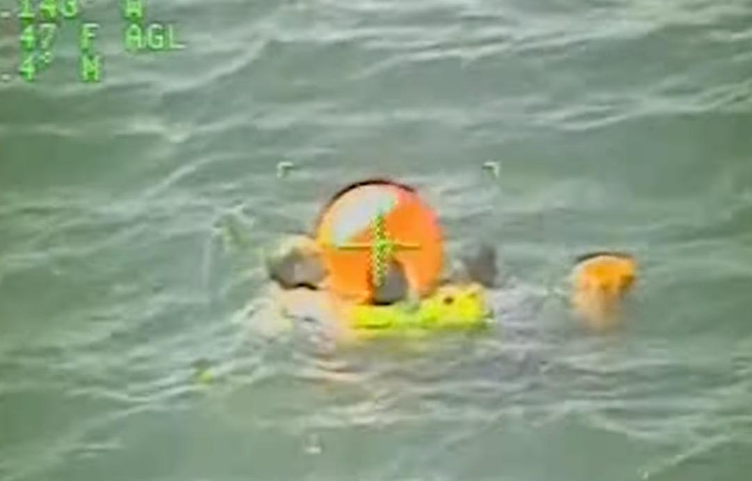 3 fishermen rescued in US after fishing boat sinks; video surfaces