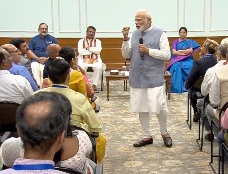 PM Modi interacts with winners of National Teachers' Award 2023