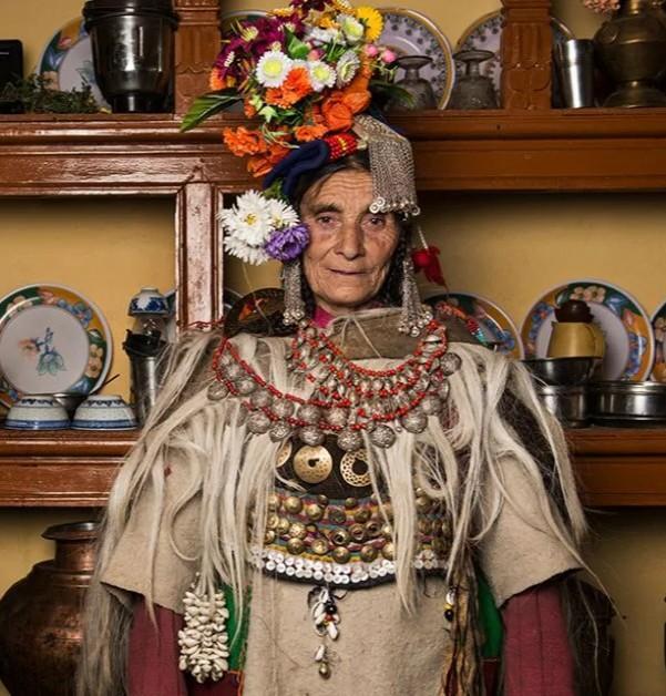 img_1702534397304_190.jpg?